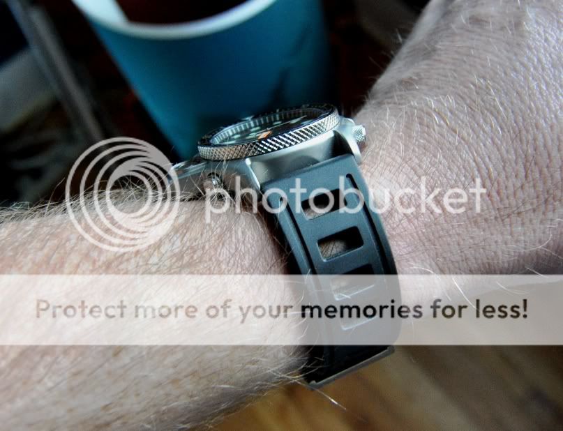 Aqualand on ISOfrane - The Dive Watch Connection